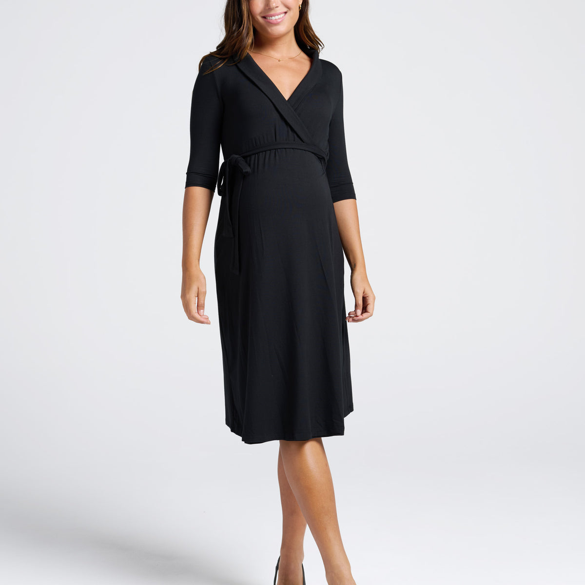 Eve Maternity Classic Wrap Dress in Black – Angel Maternity USA